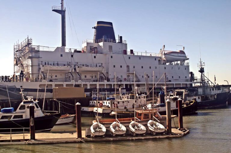 Crowley announces Cal Maritime scholarship recipients - Marine ...